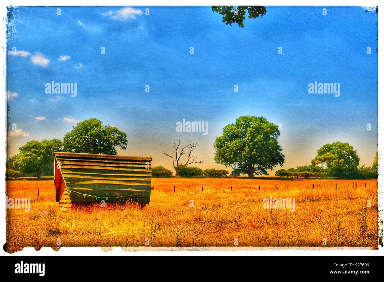 Hut in the field hi-res stock photography and images - Alamy