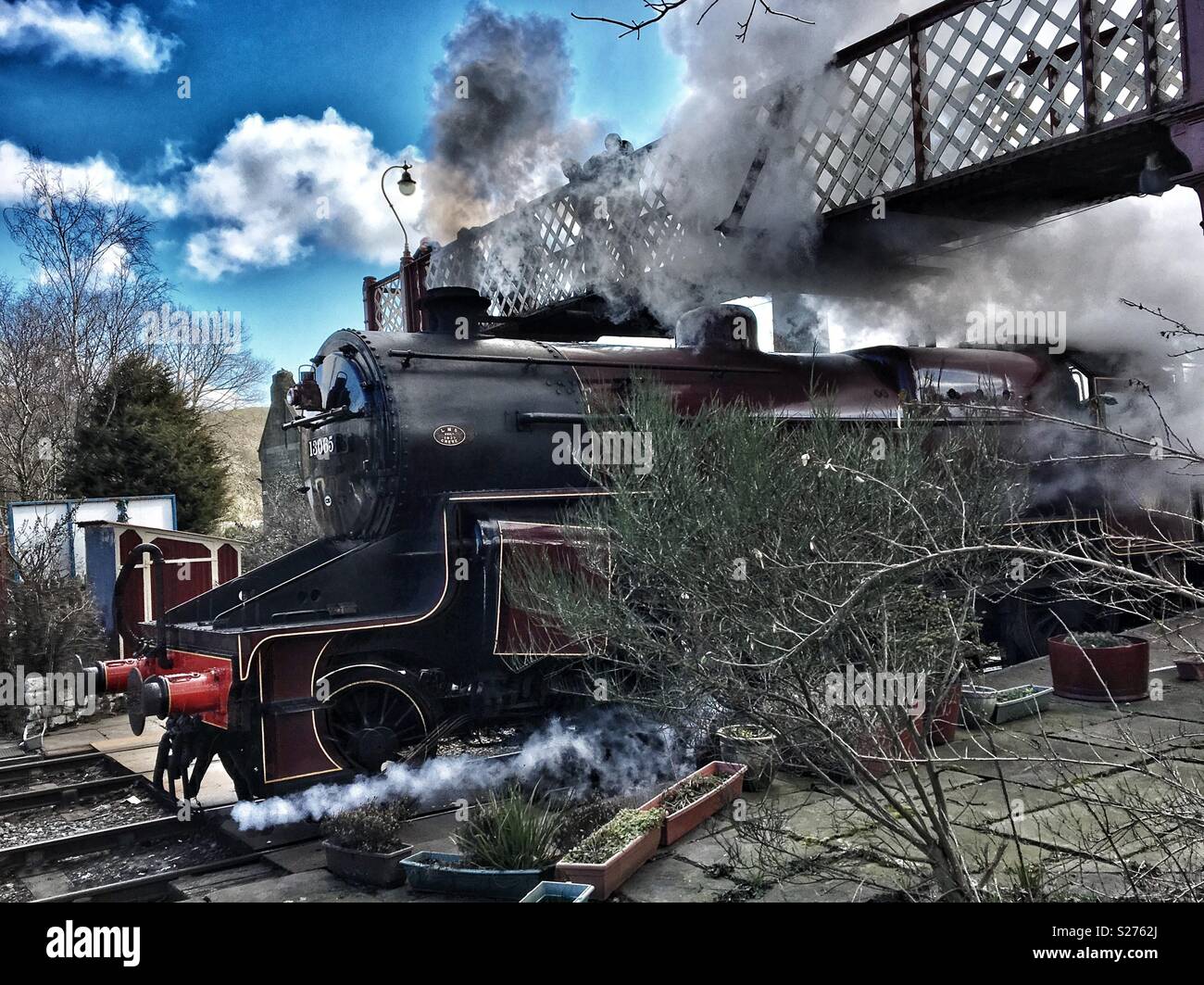 Under a steam locomotive hi-res stock photography and images - Alamy