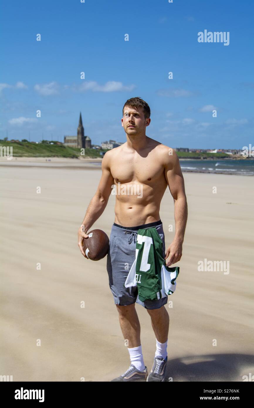 Nfl athlete hi-res stock photography and images - Alamy