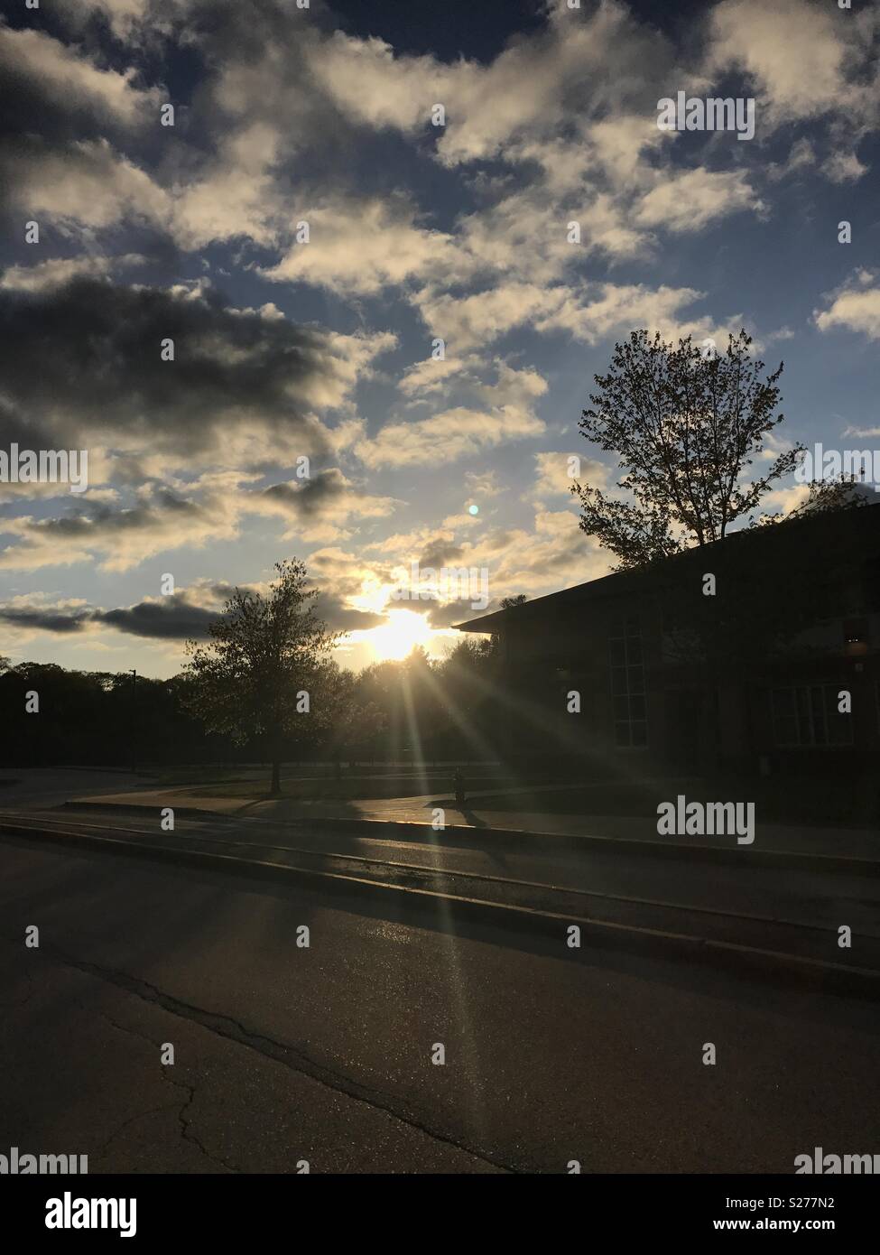 Pretty sun hi-res stock photography and images - Alamy