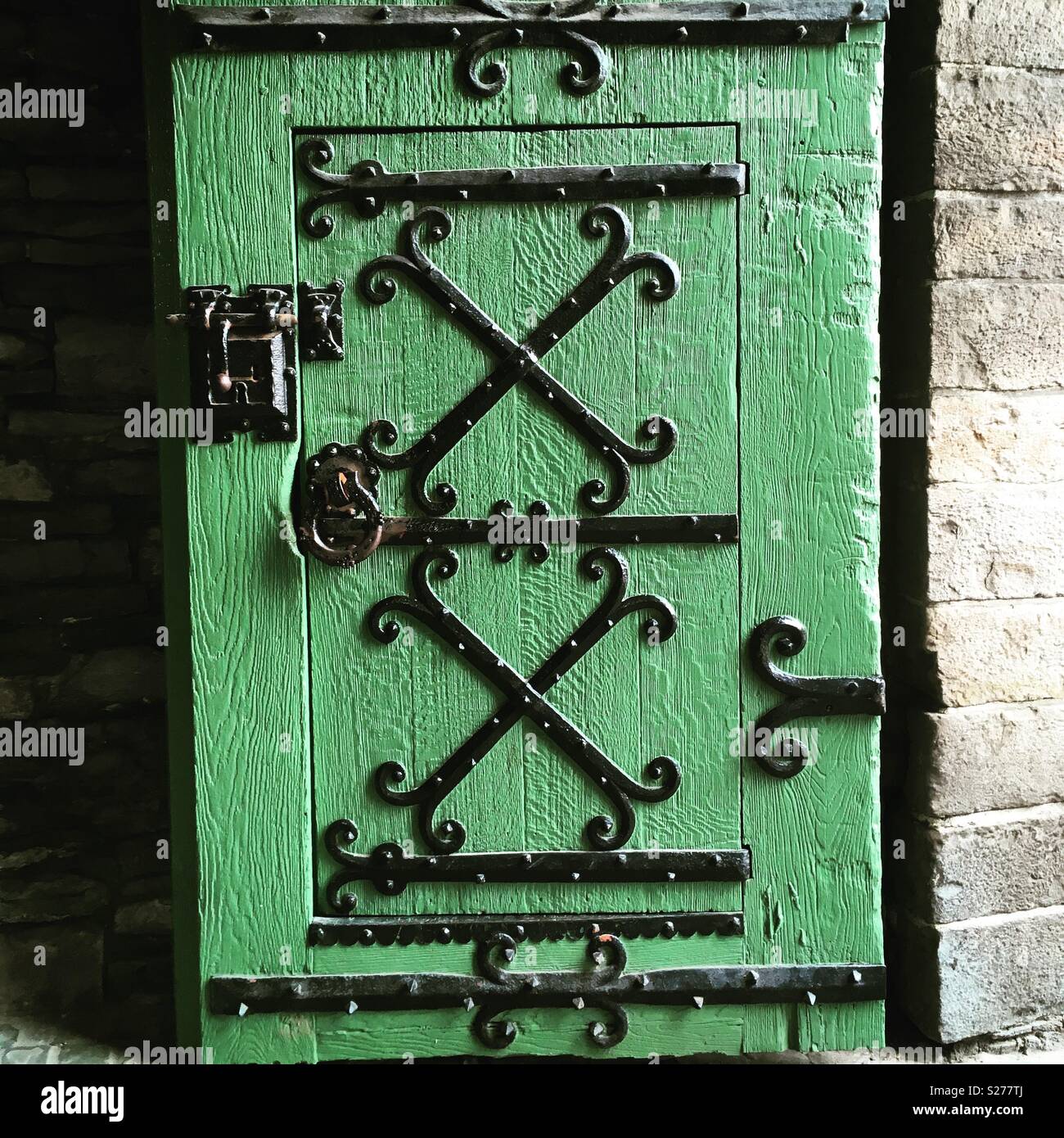 Medieval iron work hi-res stock photography and images - Alamy