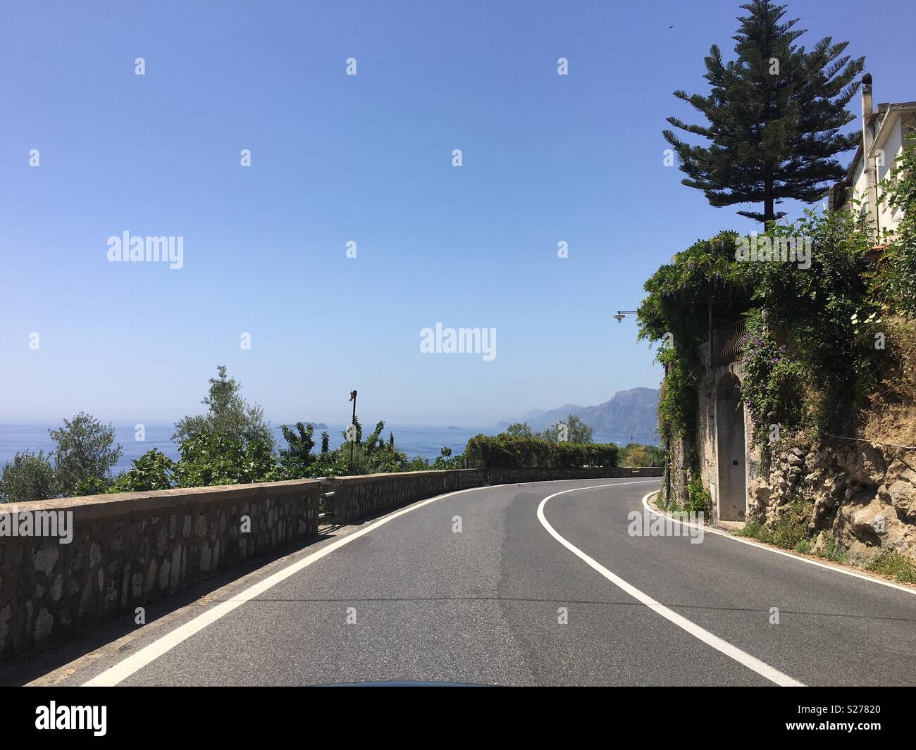 Amalfi coast italy road hi-res stock photography and images - Alamy