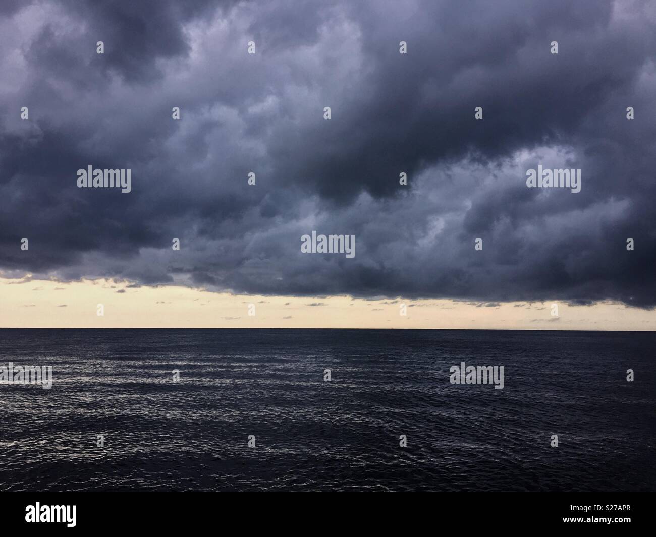 Cloudy seascape sea clouds stormy hi-res stock photography and images ...