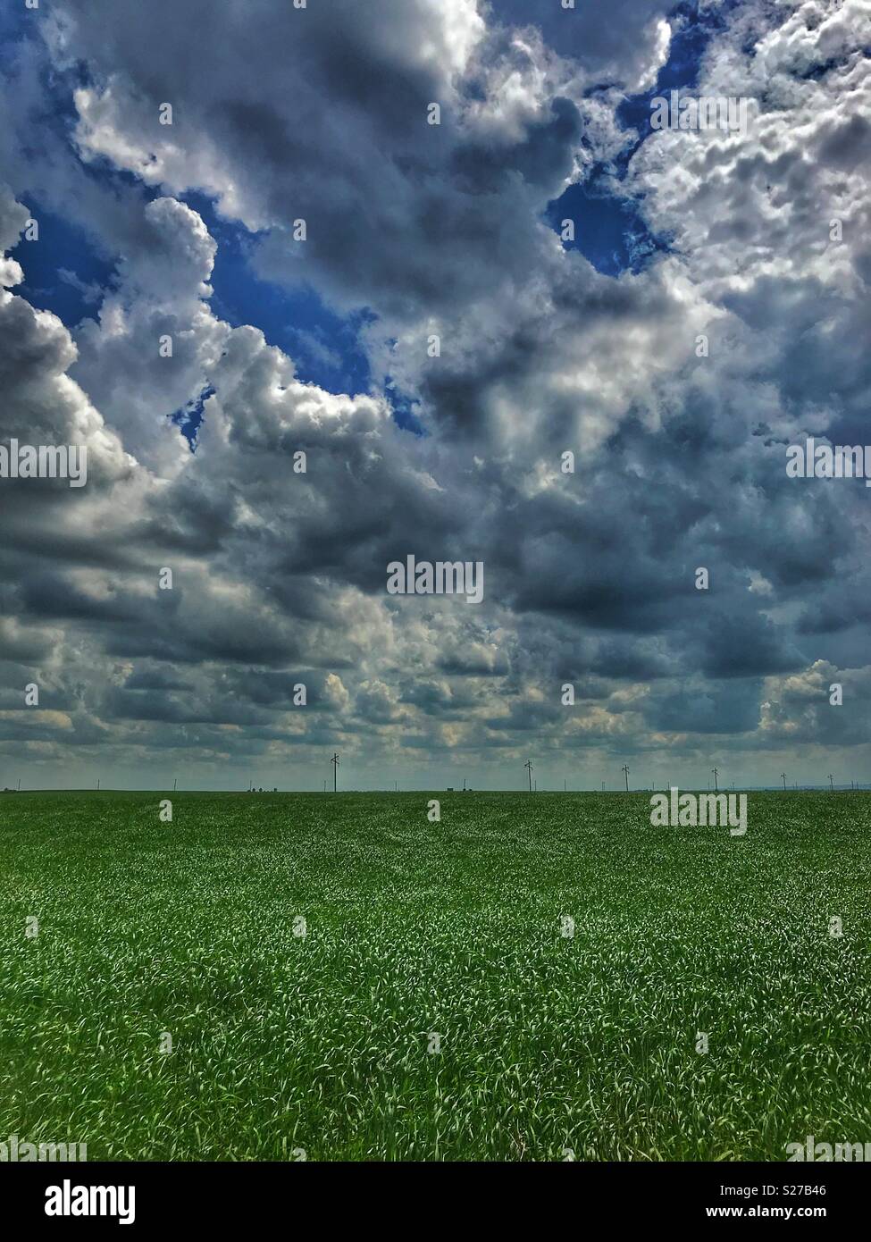 Prairie sky hi-res stock photography and images - Alamy