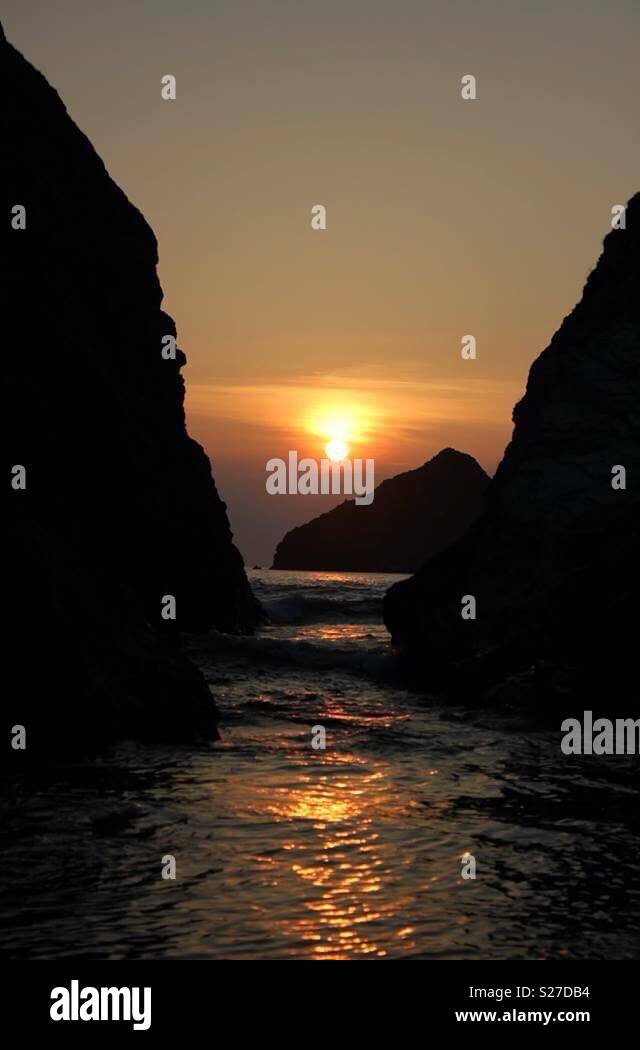 Sun set in Cornwall Stock Photo - Alamy