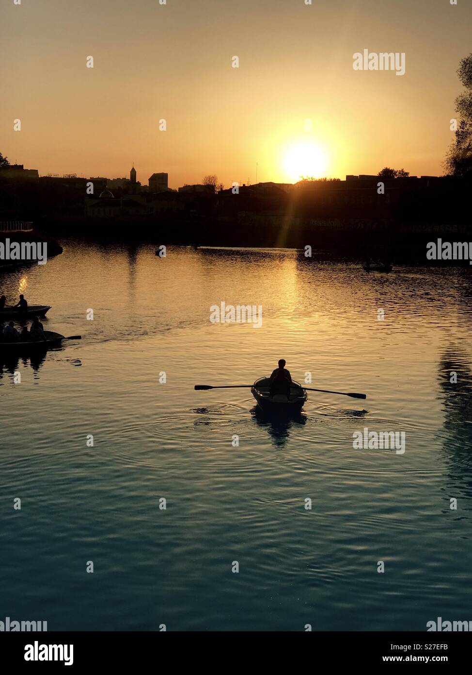 Puddling hi-res stock photography and images - Alamy