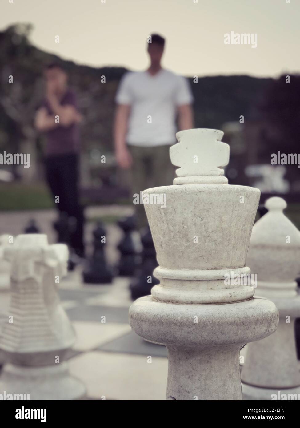 Street chess hi-res stock photography and images - Alamy