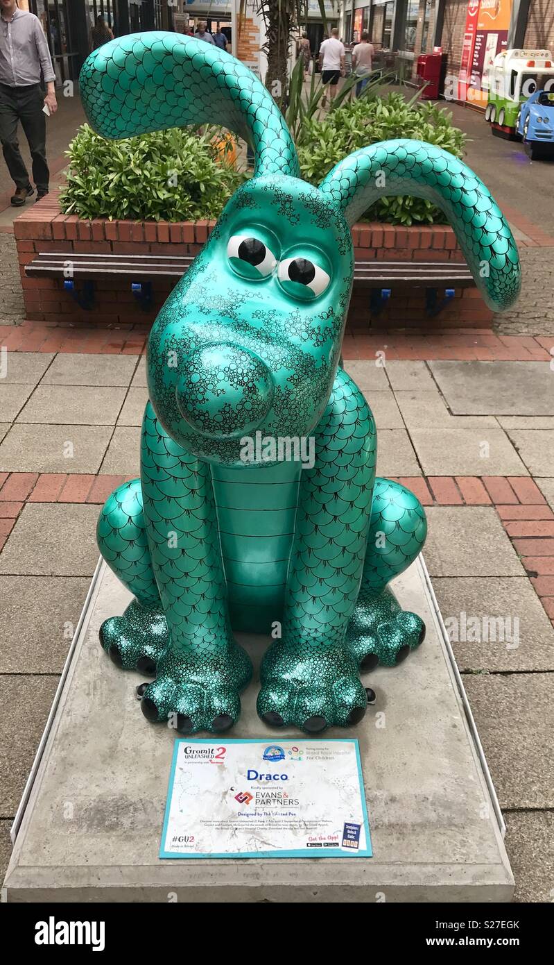 Gromit unleashed trail Bristol Draco 2018 Stock Photo - Alamy