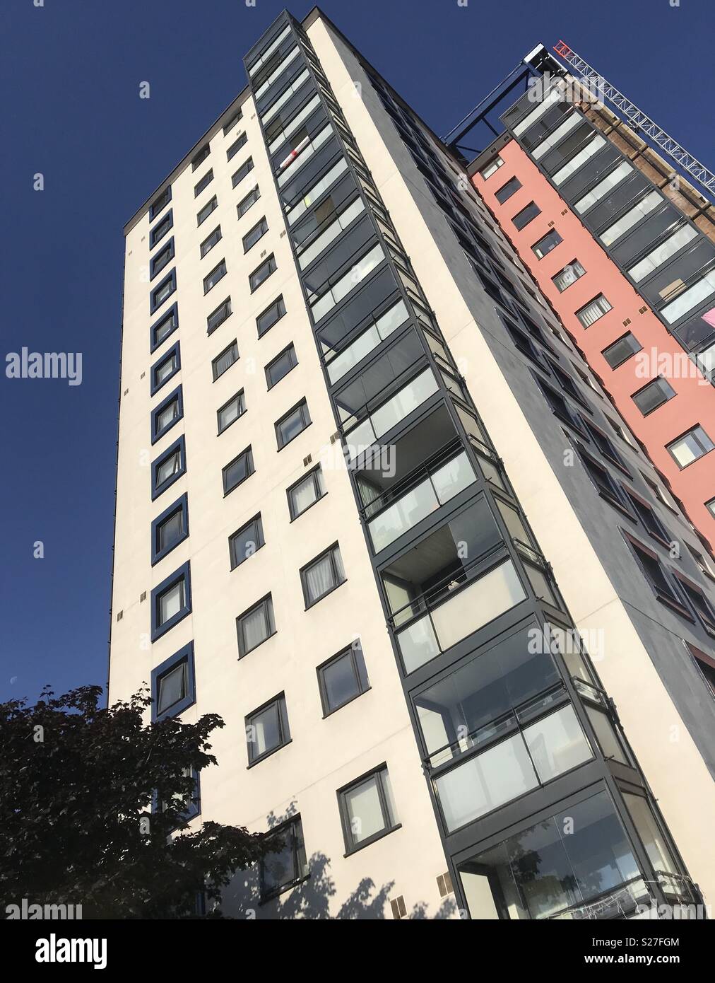 Colourful high rise block hi-res stock photography and images - Alamy