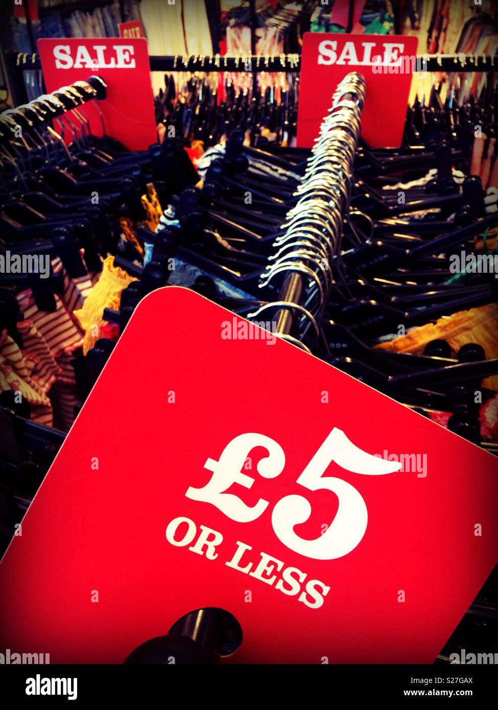 £5 or less sale ticket in shop Stock Photo - Alamy
