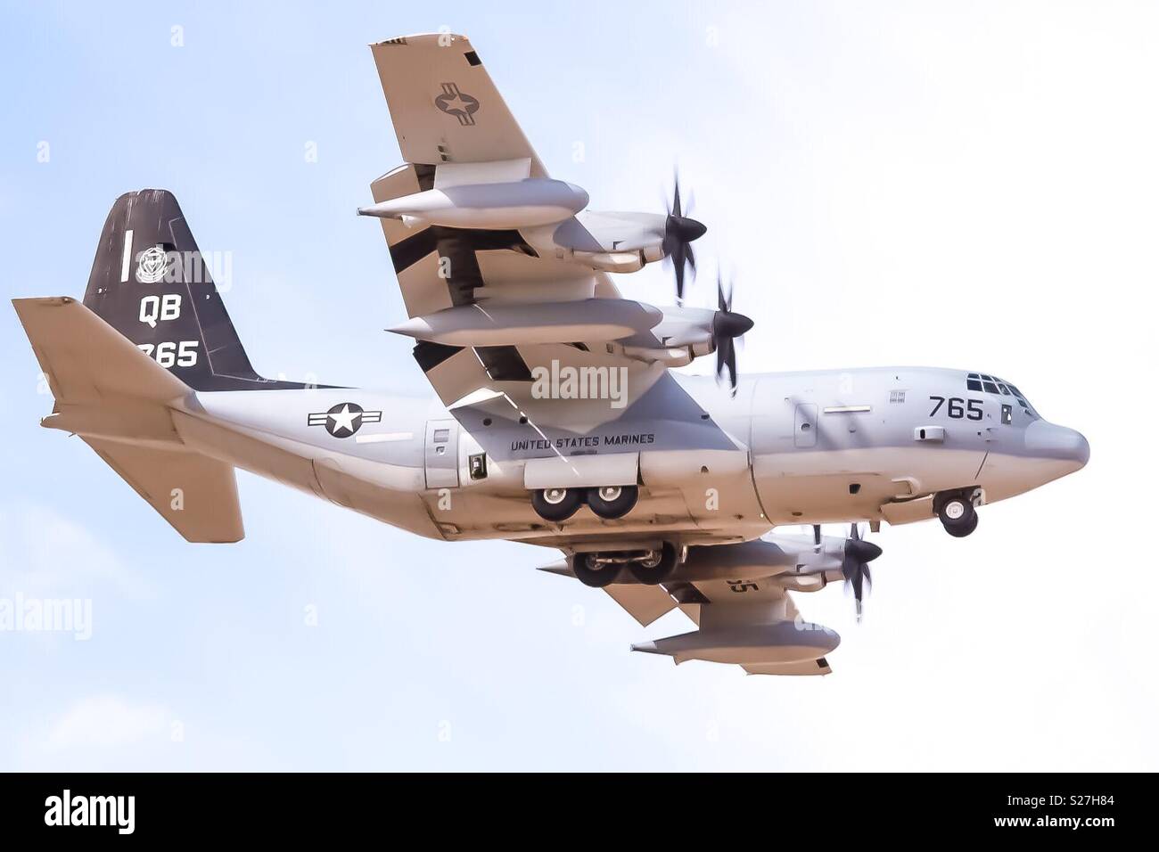 Jet and propeller aircraft hi-res stock photography and images - Alamy