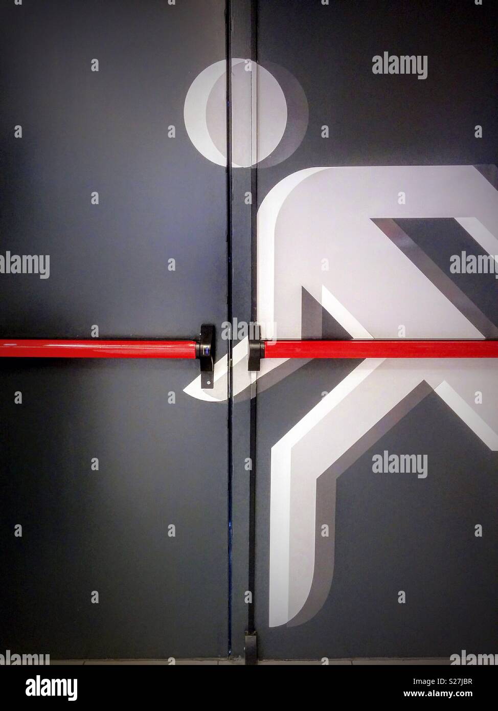 Emergency exit doors hi-res stock photography and images - Alamy