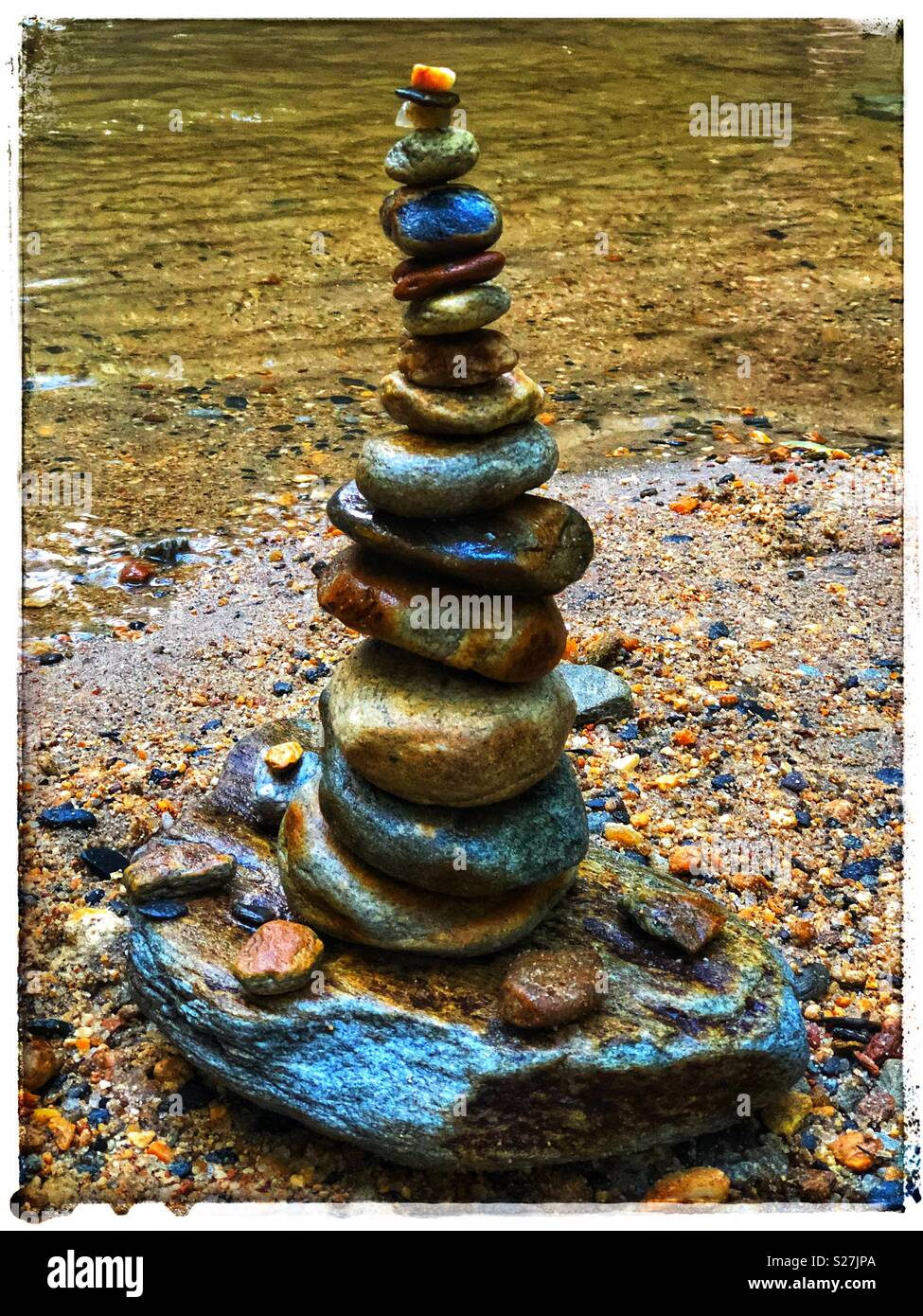 Staffed rocks hi-res stock photography and images - Alamy
