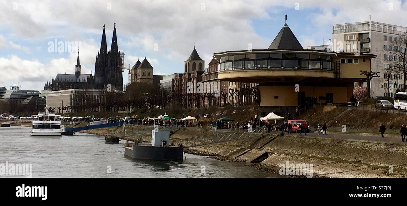 German skyline hi-res stock photography and images - Alamy
