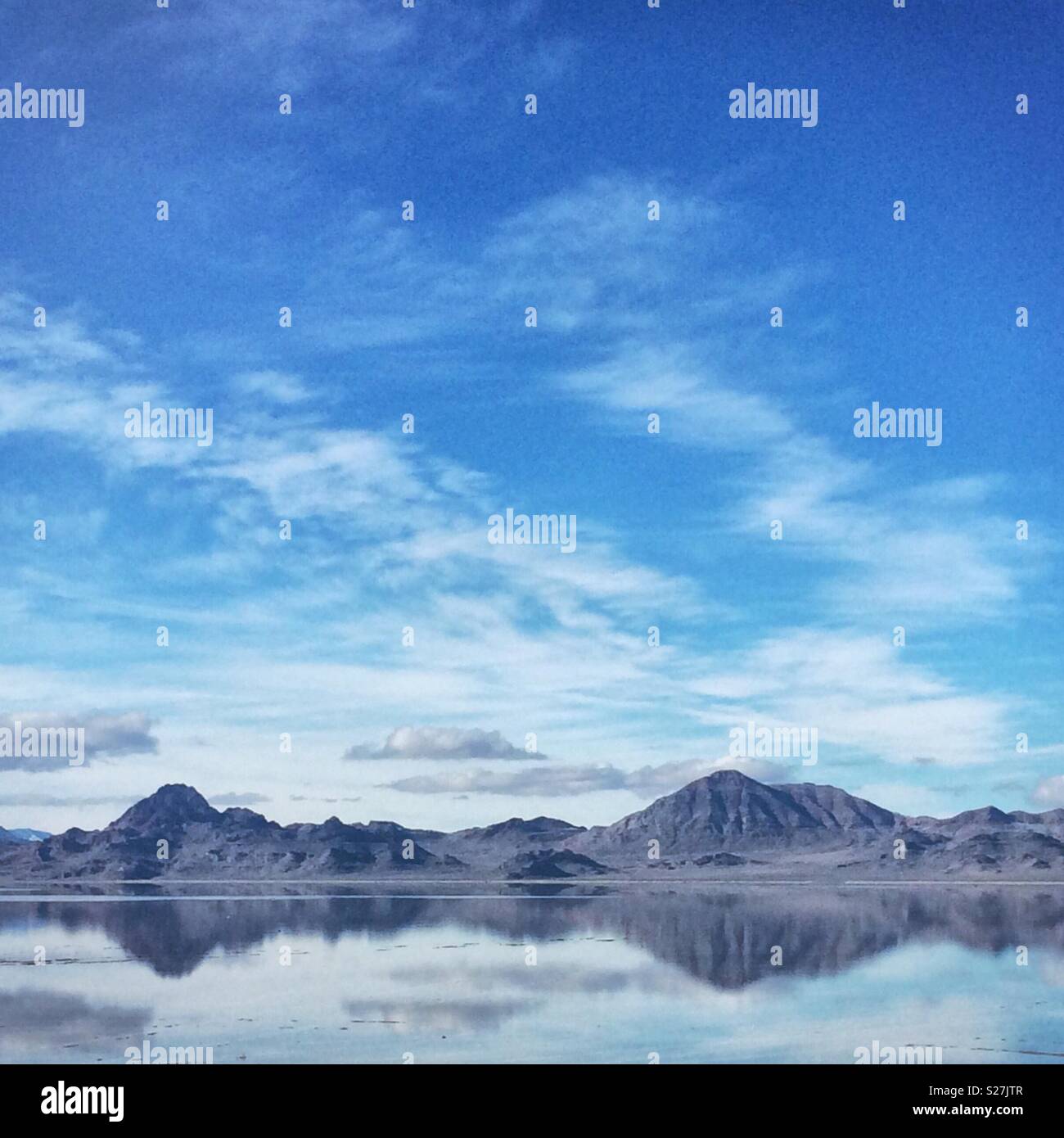 Utah Salt Flats Mountain Reflection Stock Photo - Alamy