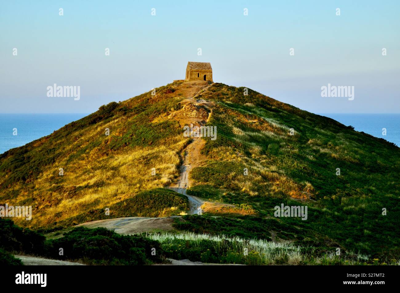 Old pathway hi-res stock photography and images - Alamy