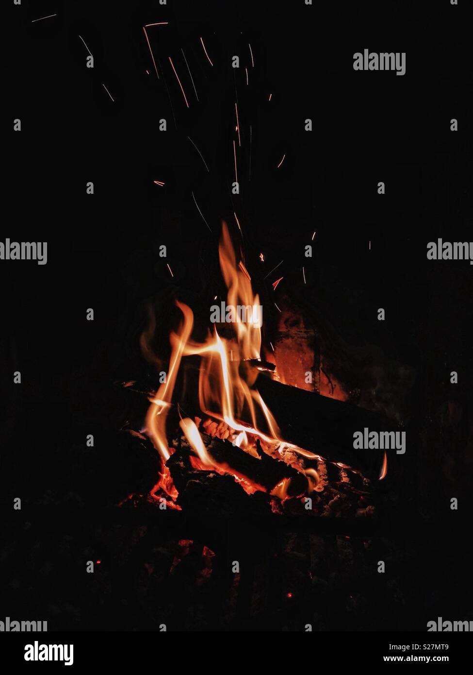 Dont play with fire hi-res stock photography and images - Alamy