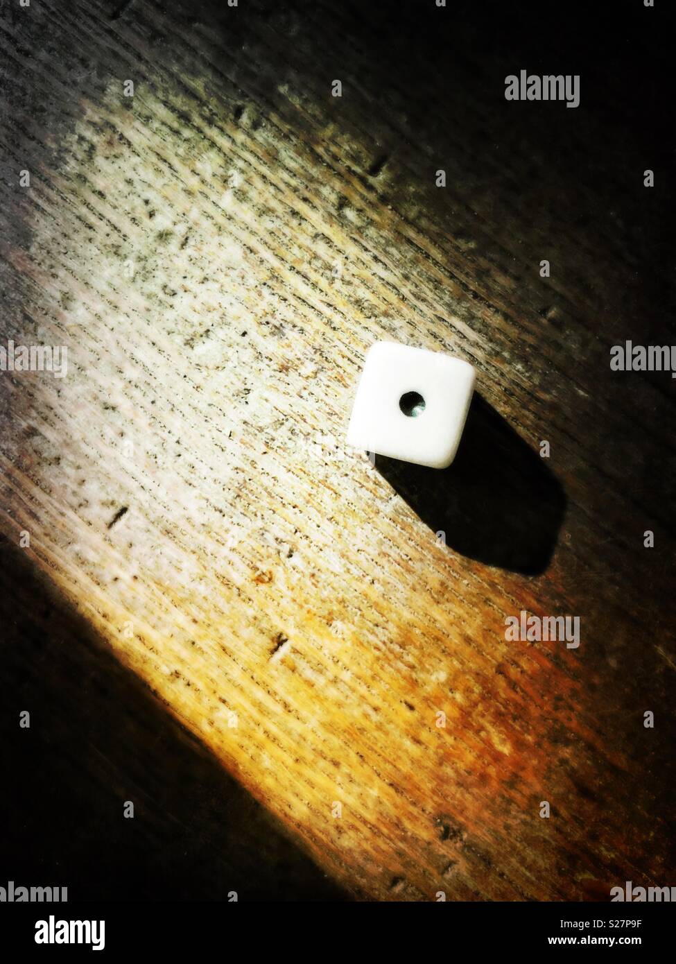 One die, number one Stock Photo - Alamy