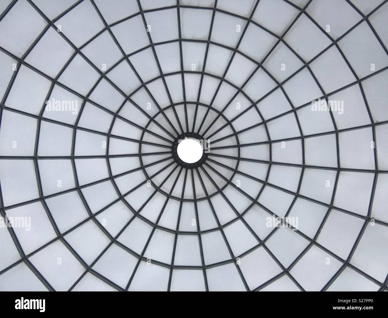 Circle web h Stock Photo - Alamy