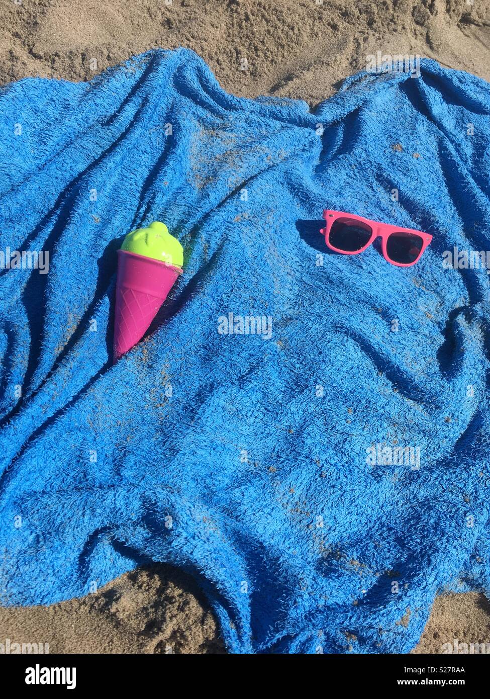 Chilling on the beach Stock Photo - Alamy