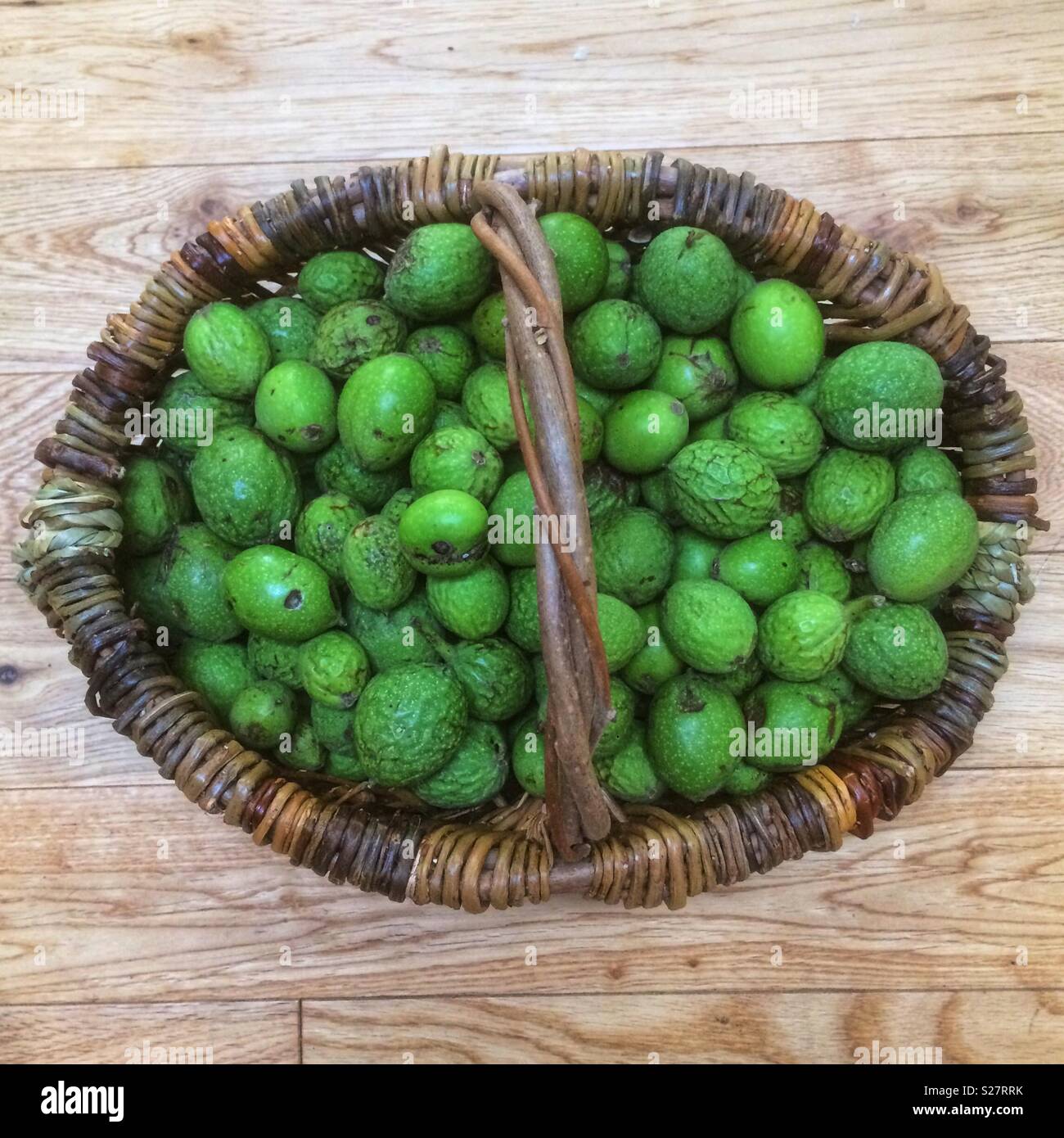 Freshly walnuts hi-res stock photography and images - Alamy