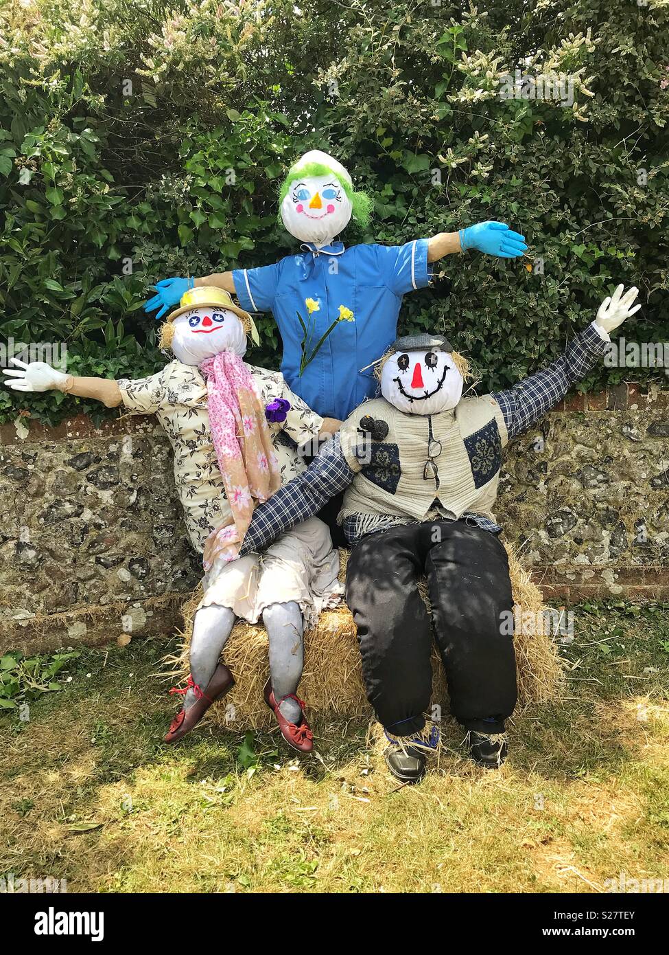 Lady scarecrow hi-res stock photography and images - Alamy