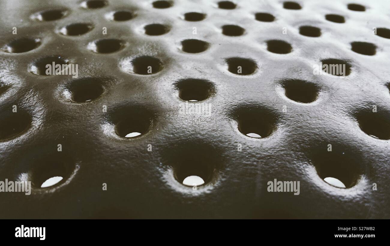 Circles and holes hi-res stock photography and images - Alamy