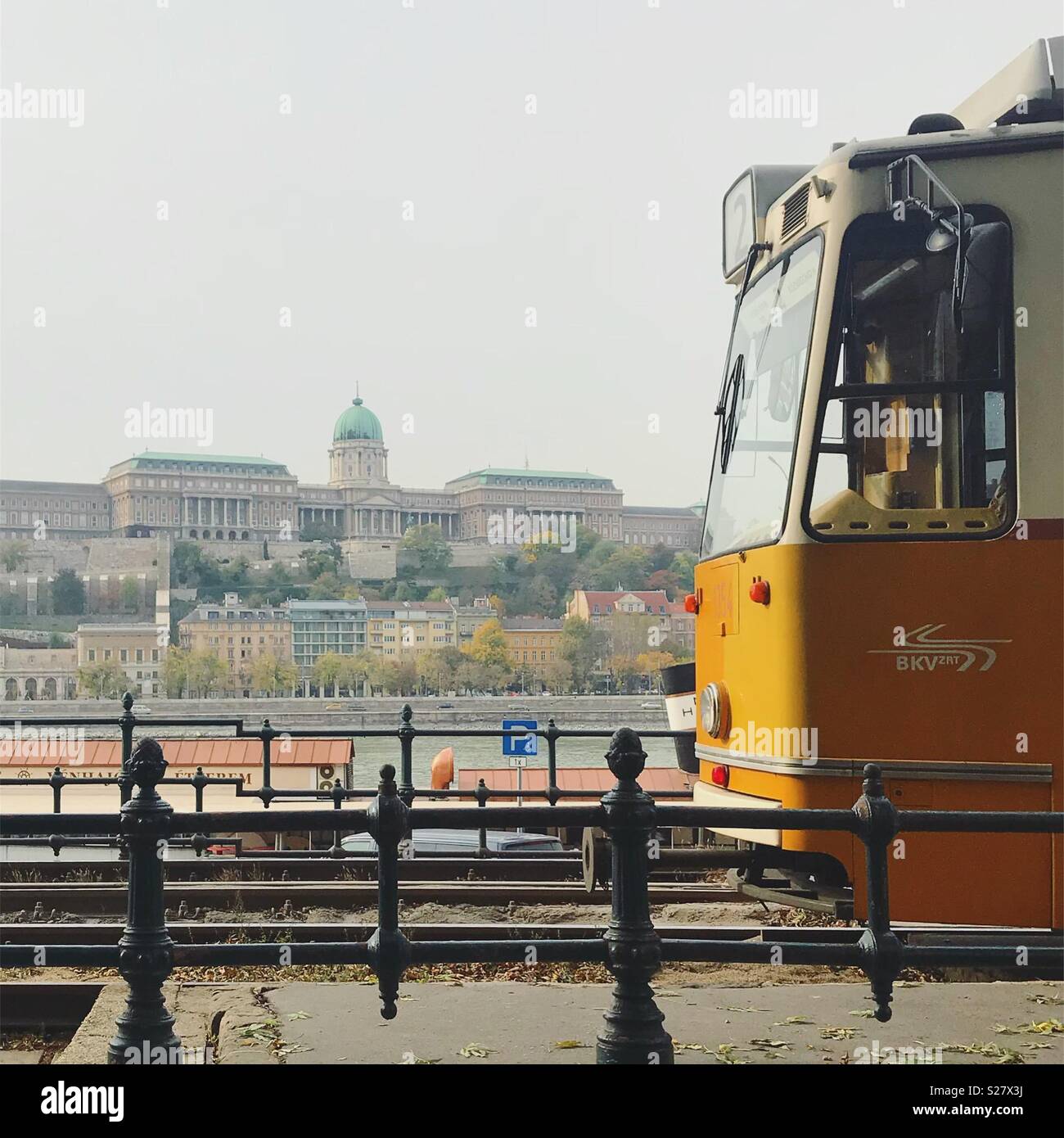 Budapest train hi-res stock photography and images - Alamy