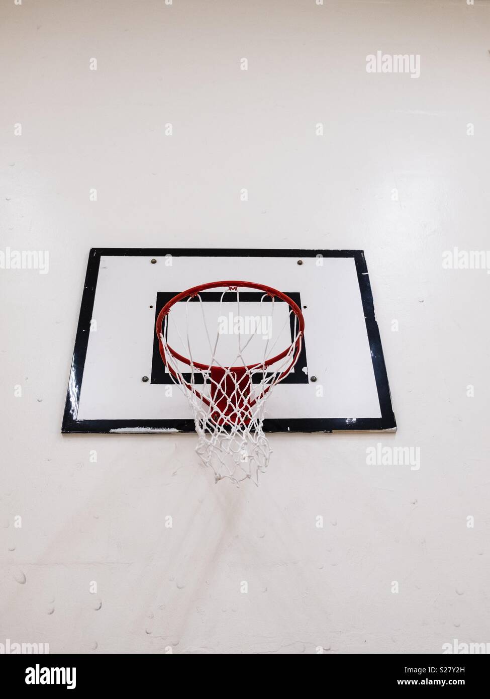Basketball hoop net hi-res stock photography and images - Alamy