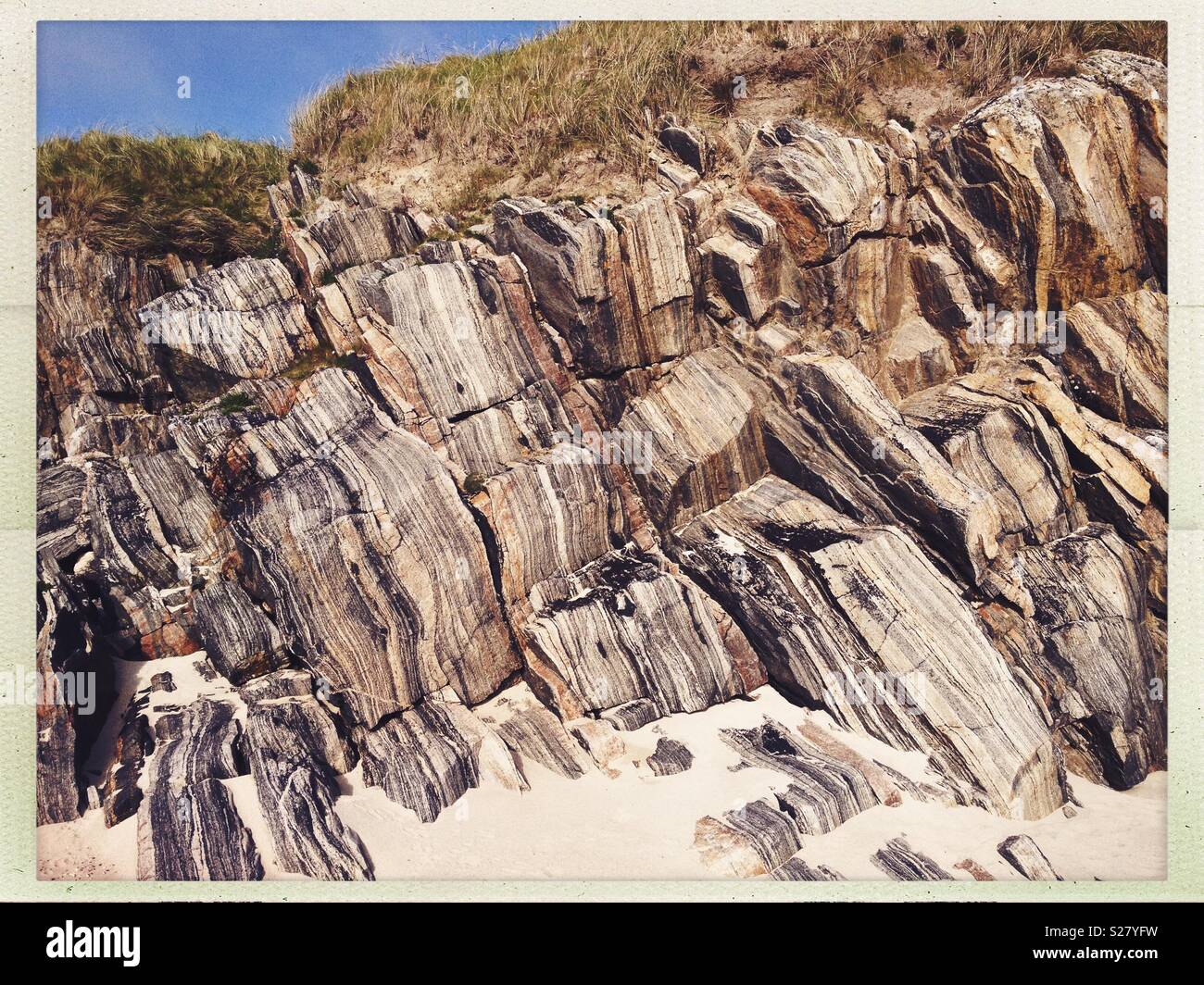 Striated rock face hi-res stock photography and images - Alamy