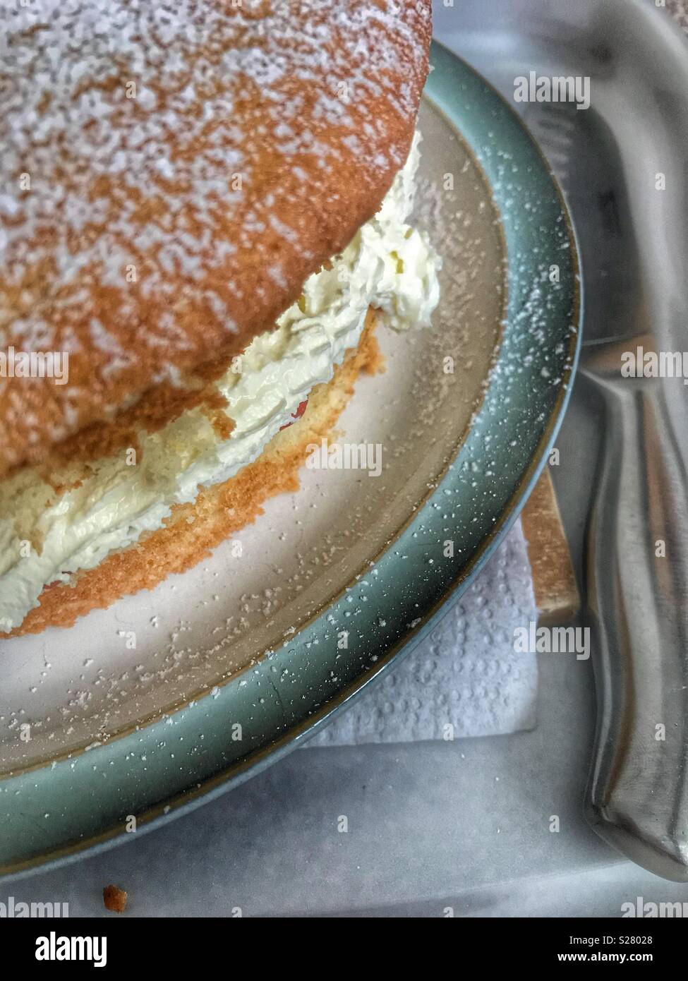 Victoria jam sponge hi-res stock photography and images - Alamy