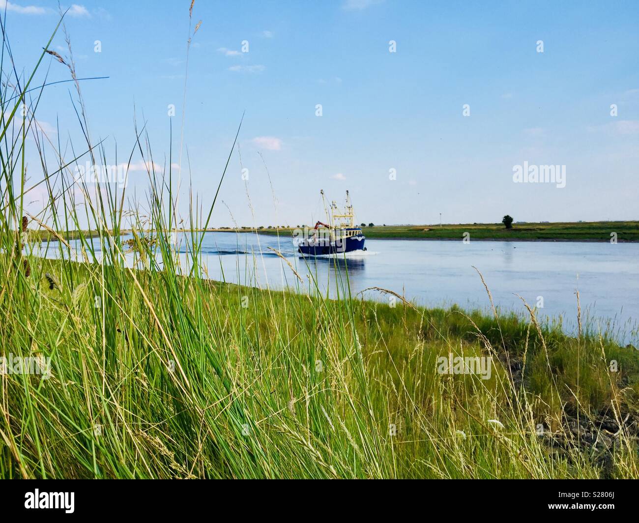 Fishing smack hi-res stock photography and images - Alamy