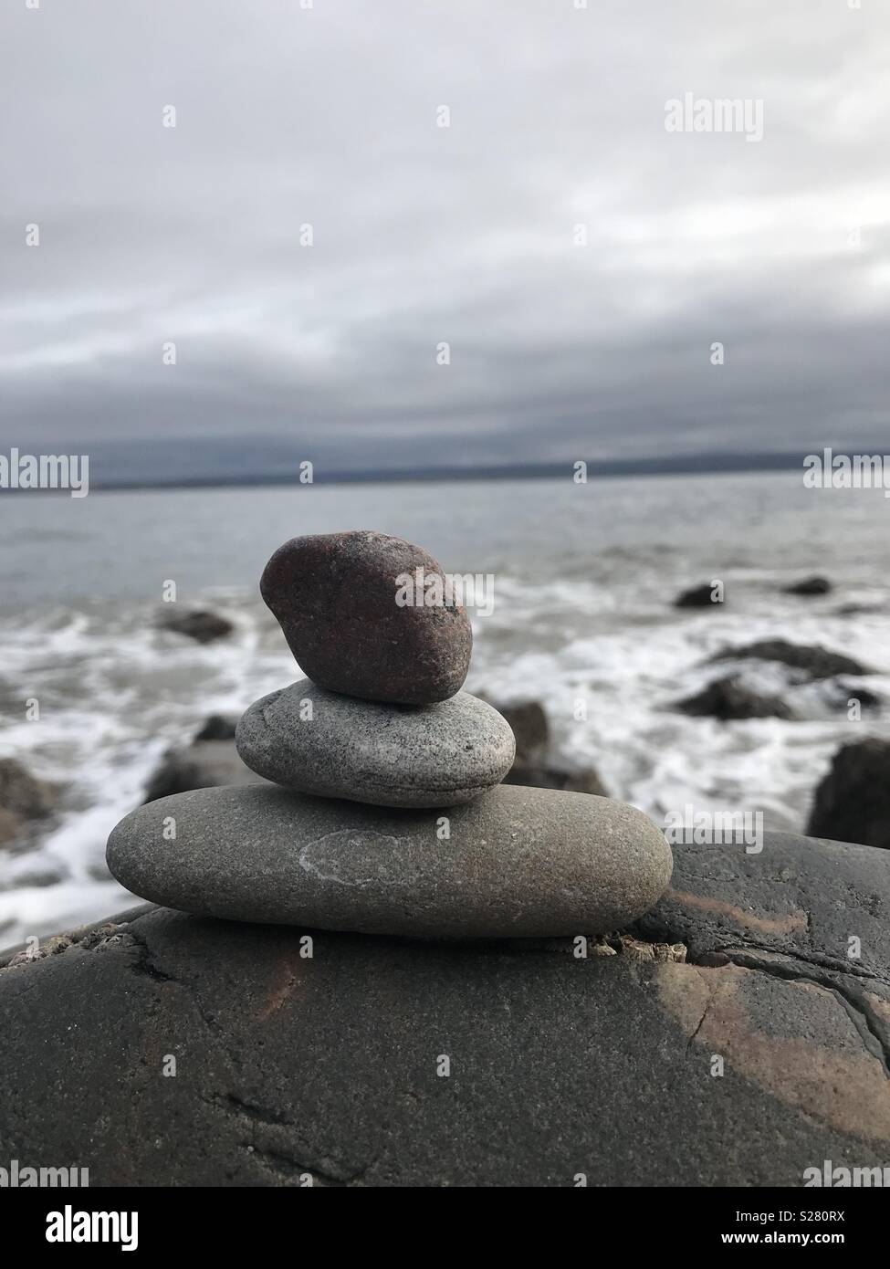 Stone stack on a beach hi-res stock photography and images - Alamy