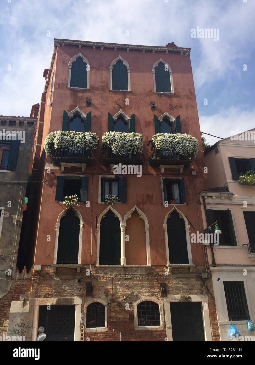 Windows of venetian house hi-res stock photography and images - Alamy