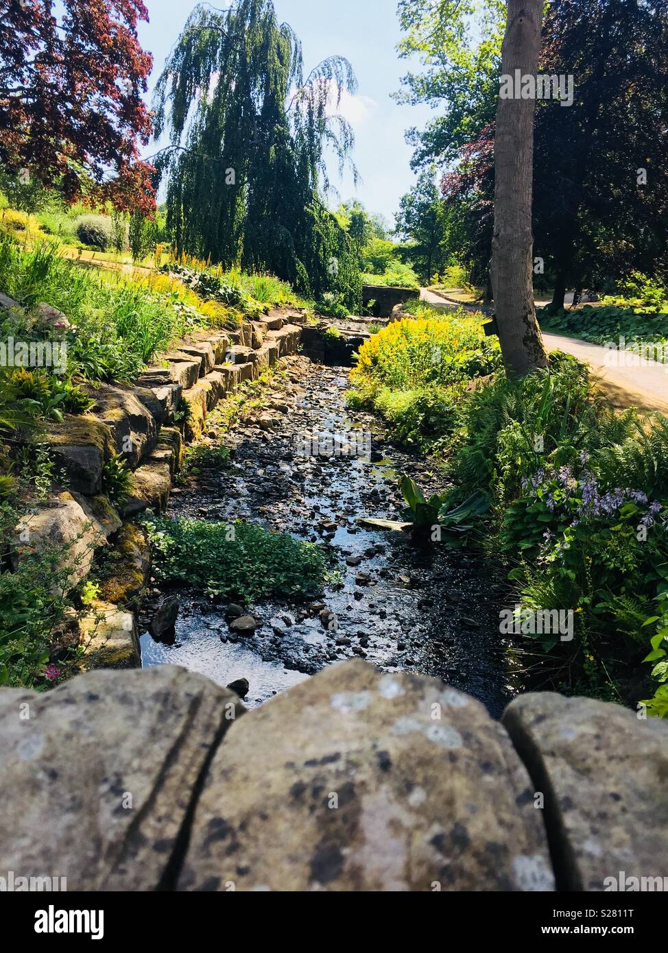 Country stream hi-res stock photography and images - Alamy