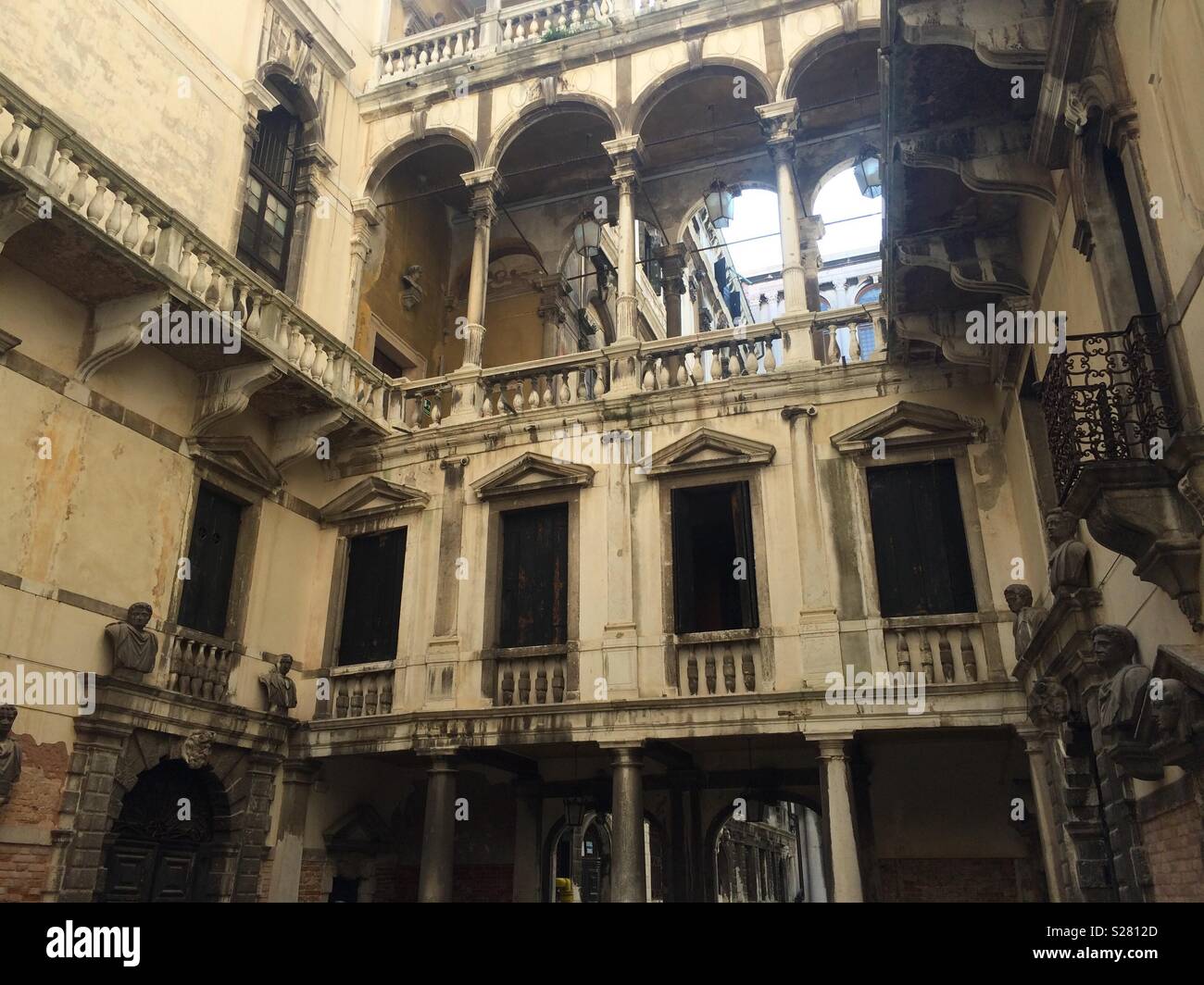 Venetian balcony hi-res stock photography and images - Alamy