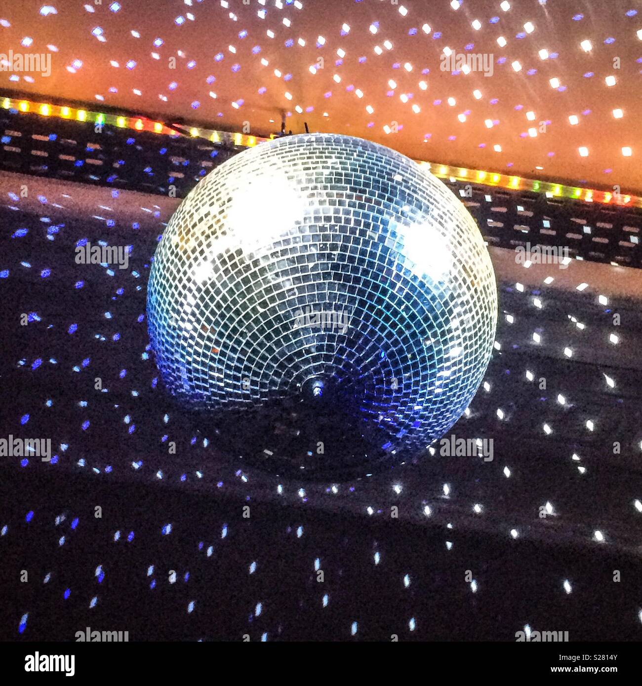 80s night hi-res stock photography and images - Alamy