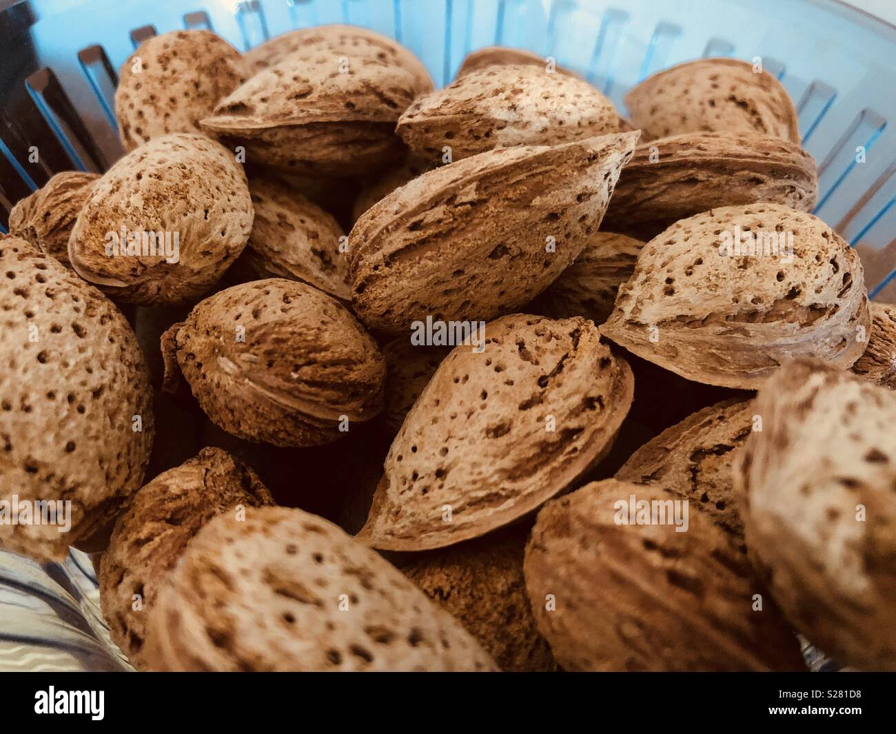 Almond shells hi-res stock photography and images - Alamy
