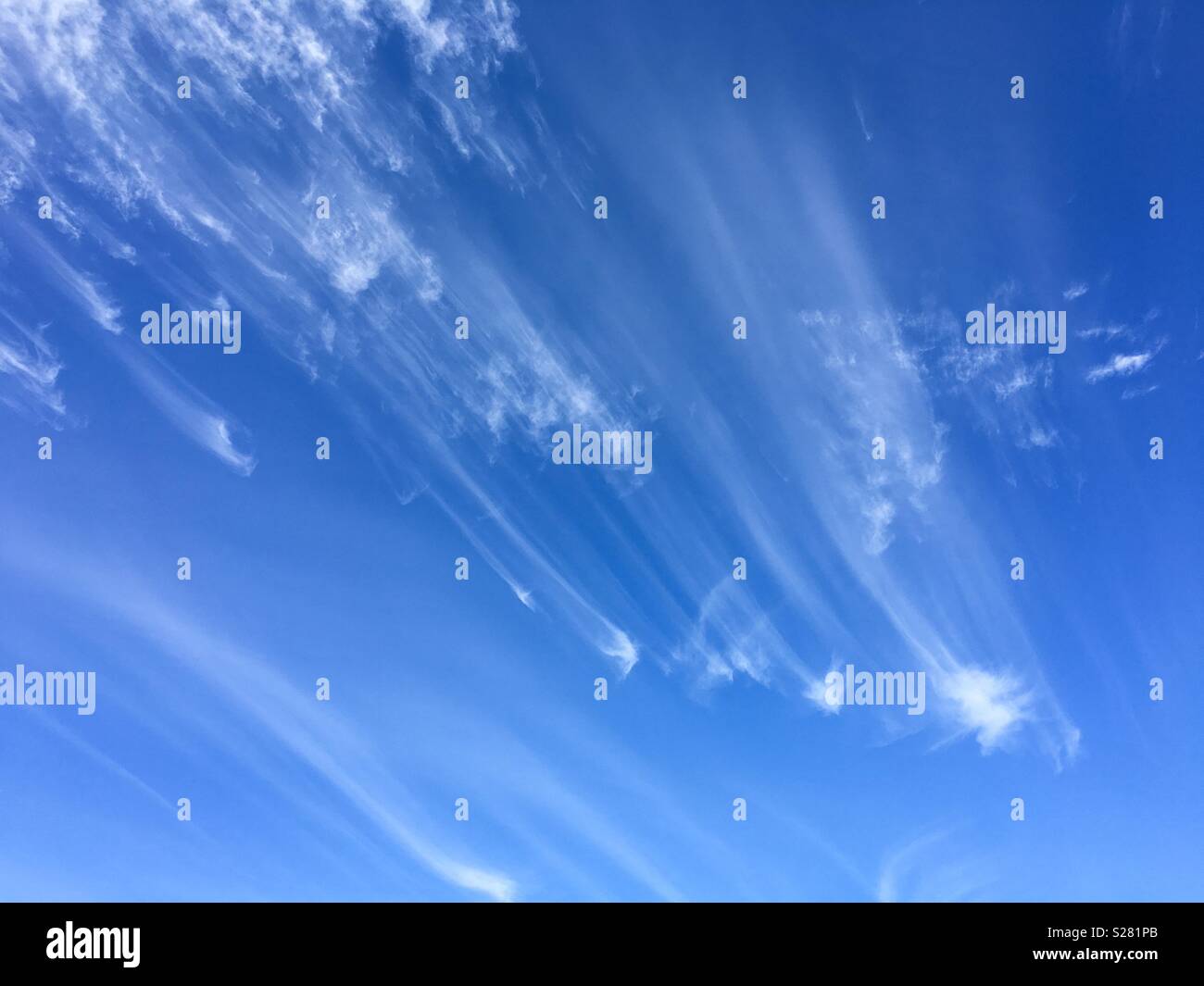 Windswept sky hi-res stock photography and images - Alamy