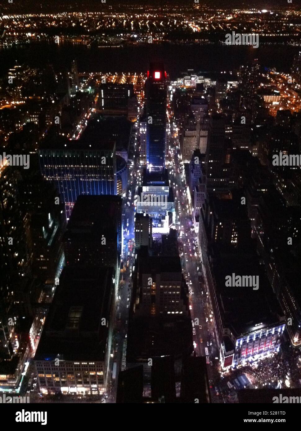 Skyscraper night view hi-res stock photography and images - Alamy