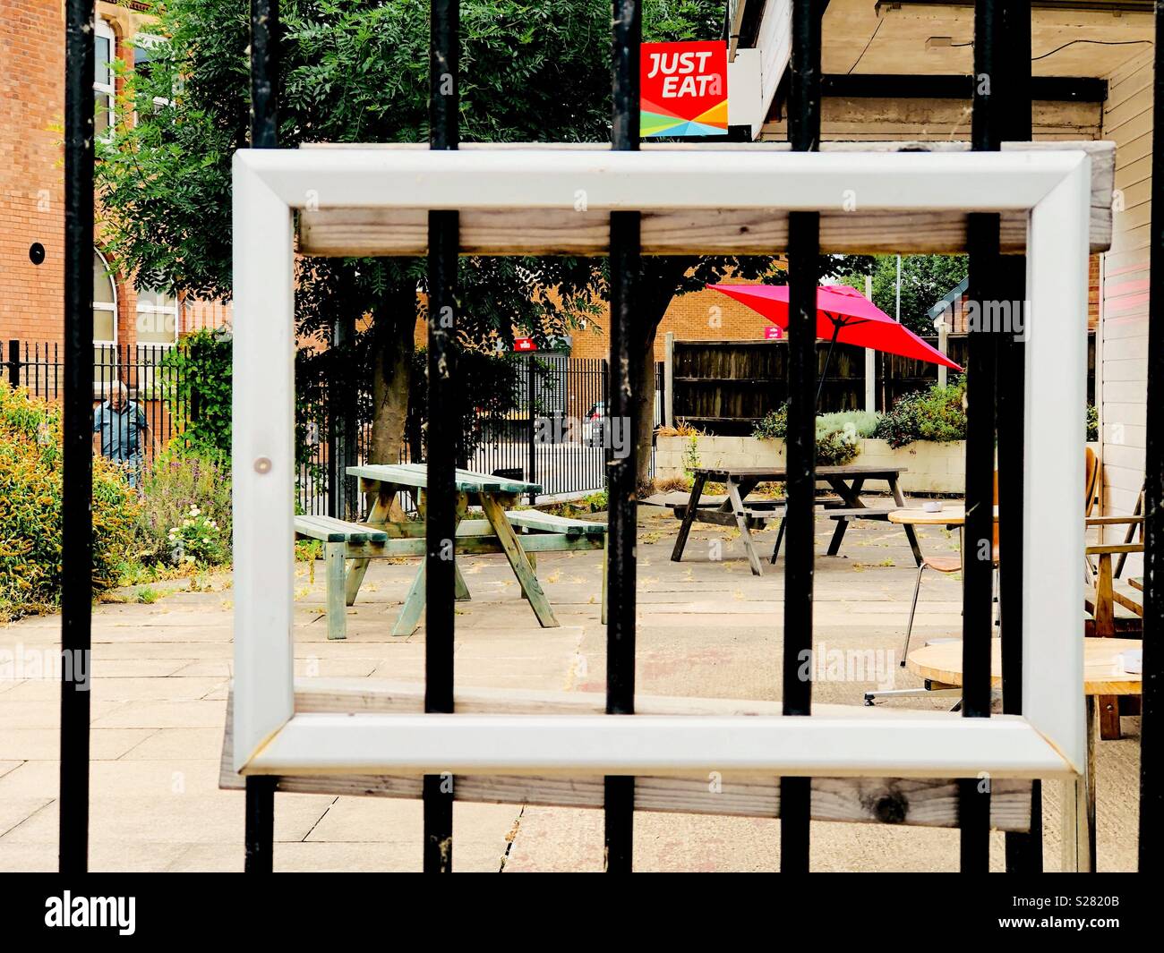 Just eat uk hi-res stock photography and images - Alamy