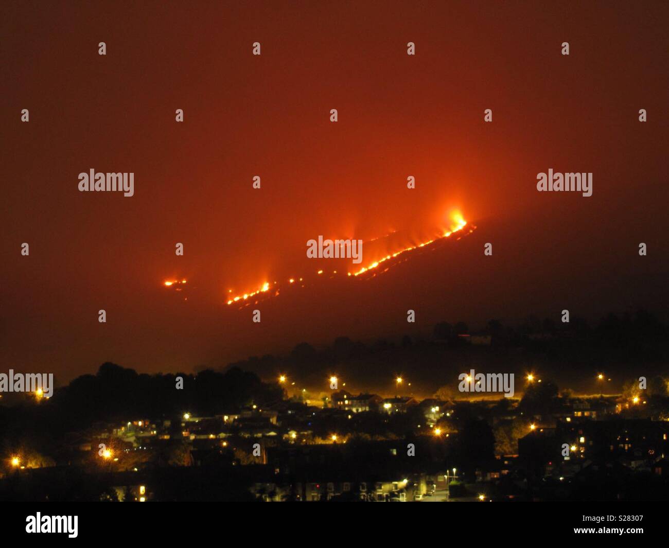 Fire on the moors hi-res stock photography and images - Alamy