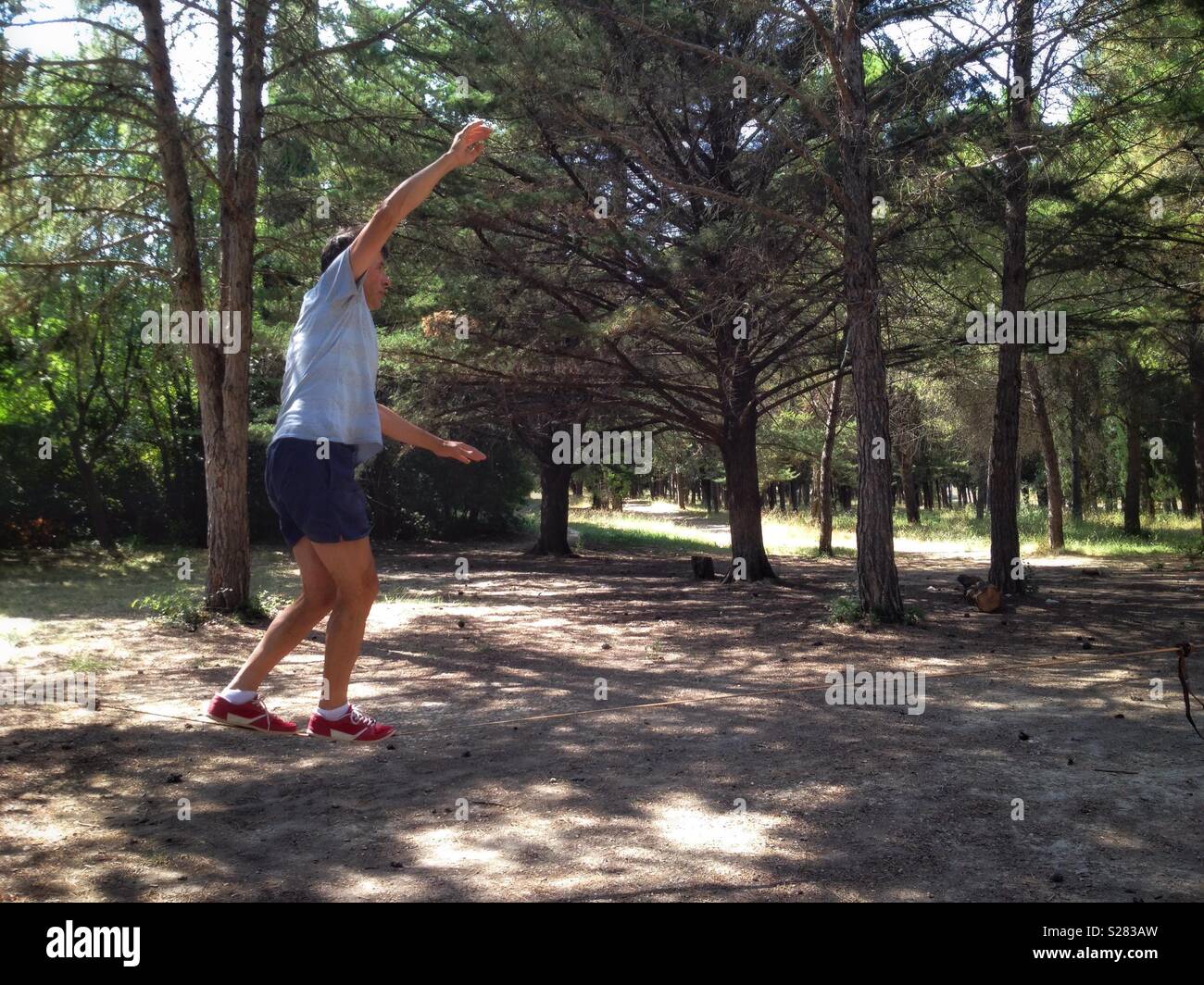 Slack line hi-res stock photography and images - Alamy