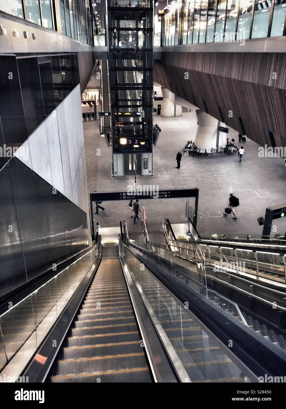 London Bridge train Station, United Kingdom Stock Photo - Alamy