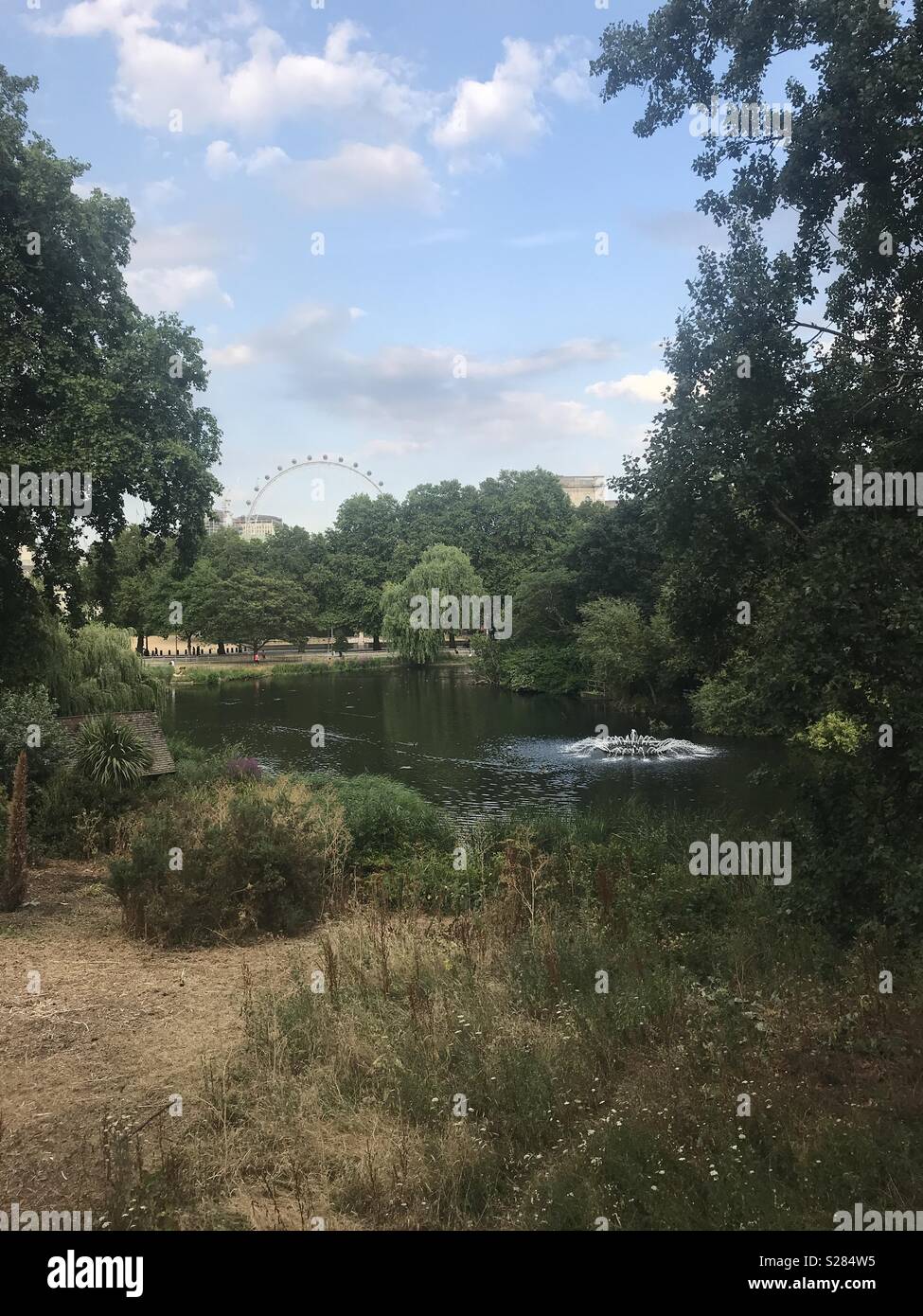 Stjames park hi-res stock photography and images - Alamy
