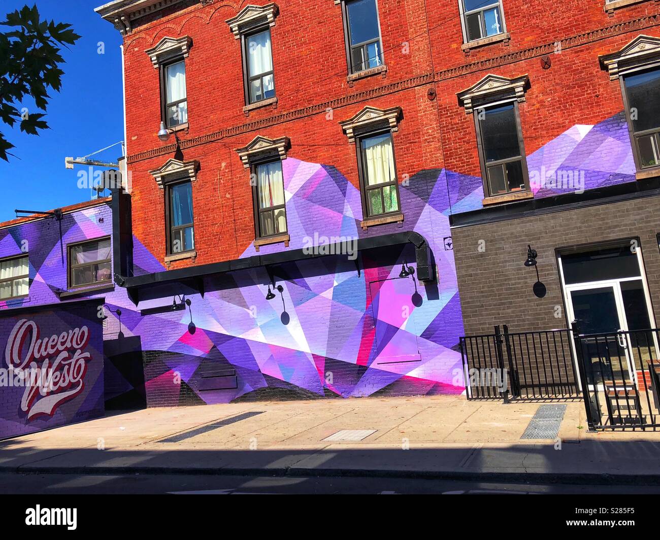 Queen street west toronto toronto hi-res stock photography and images ...