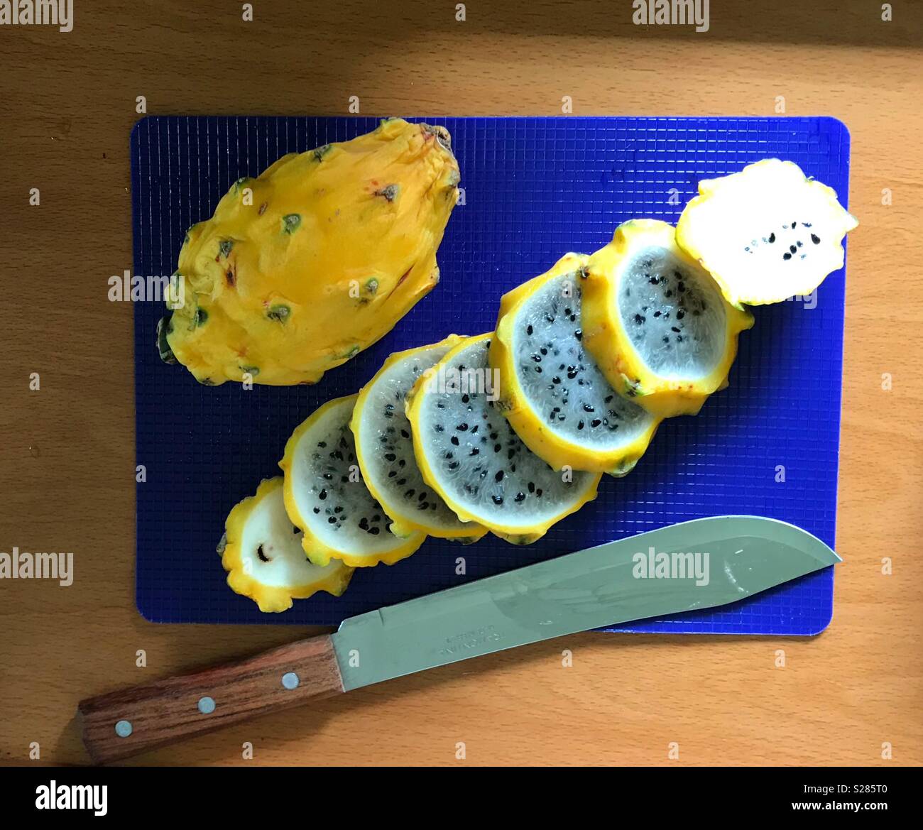 Tuna knife hi-res stock photography and images - Alamy