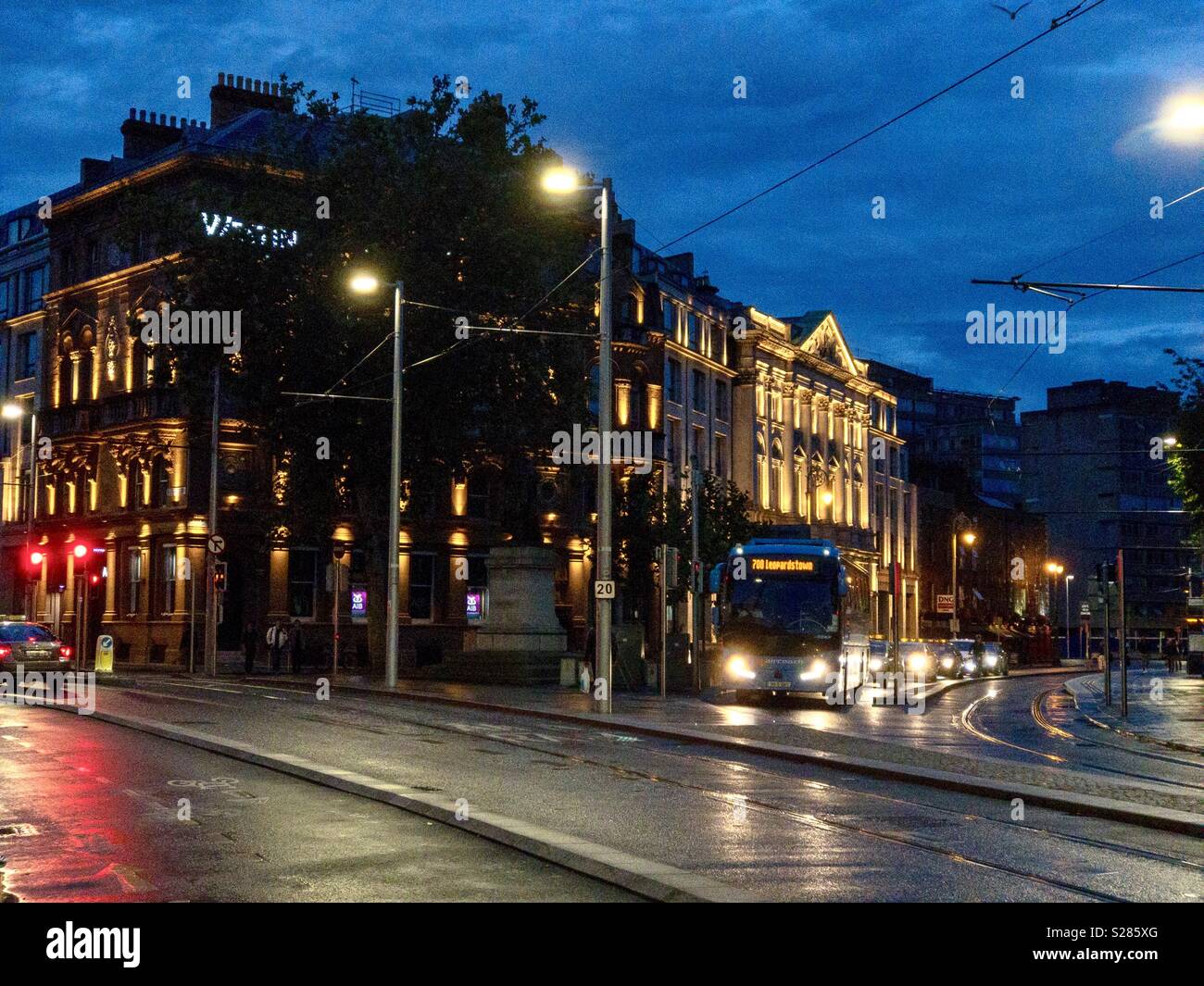 Night sky dublin hi-res stock photography and images - Alamy