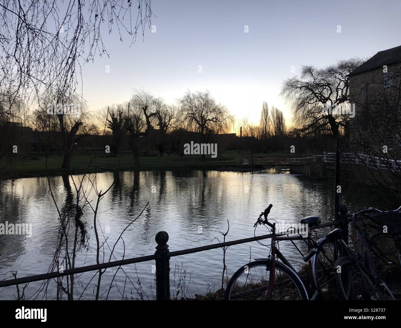 Mill Pond Cambridge High Resolution Stock Photography and Images - Alamy