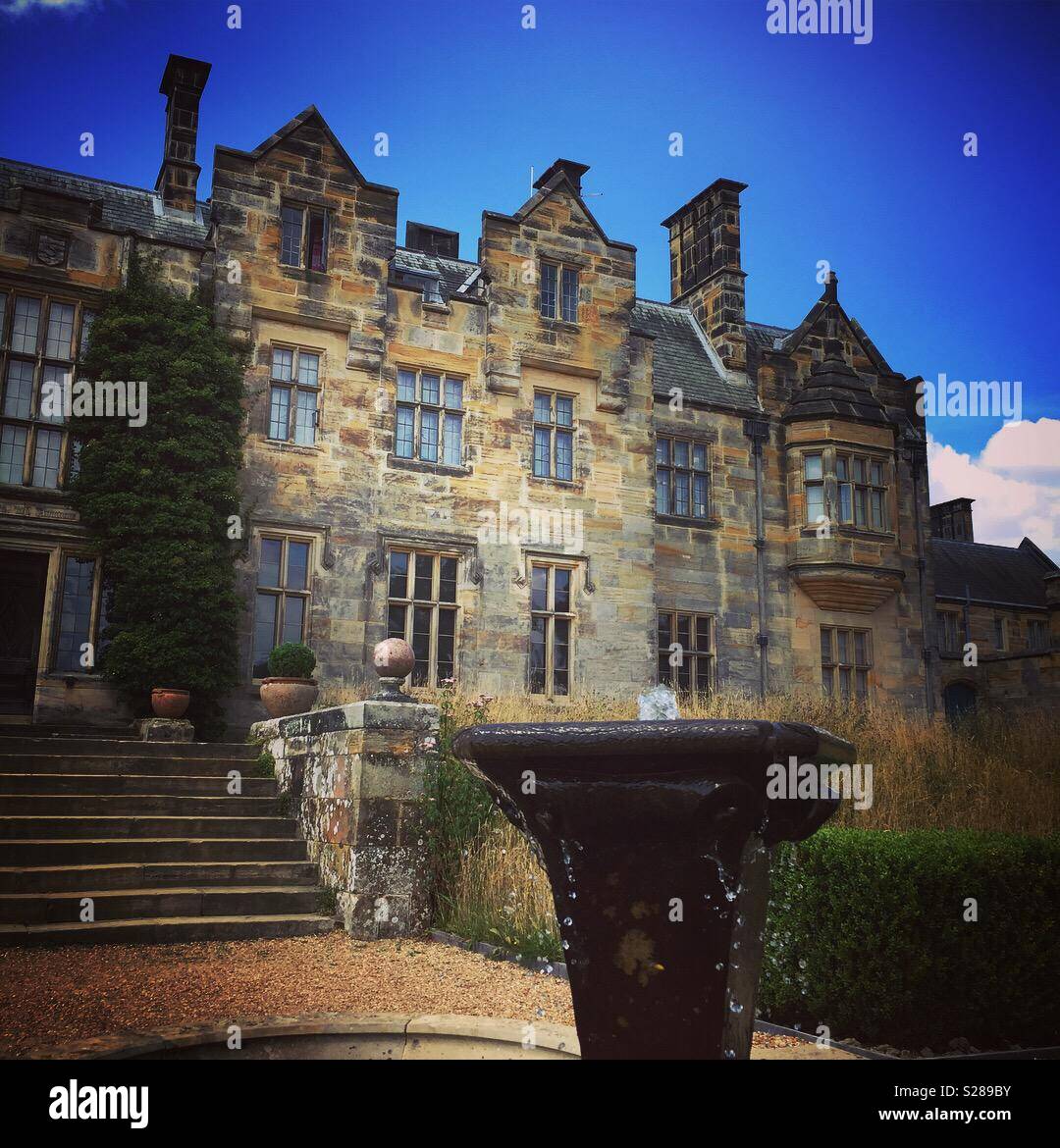 Scotney castle hi-res stock photography and images - Alamy